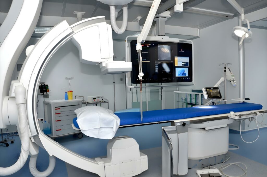 Unité De Cathétérisme Cardiaque Diagnostique Et Interventionnel